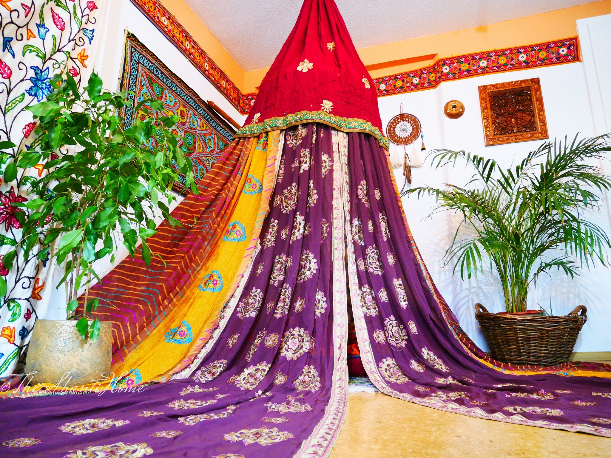 Saree tent - Indian canopy - boho bed canopy | bohemian wedding backdr ...